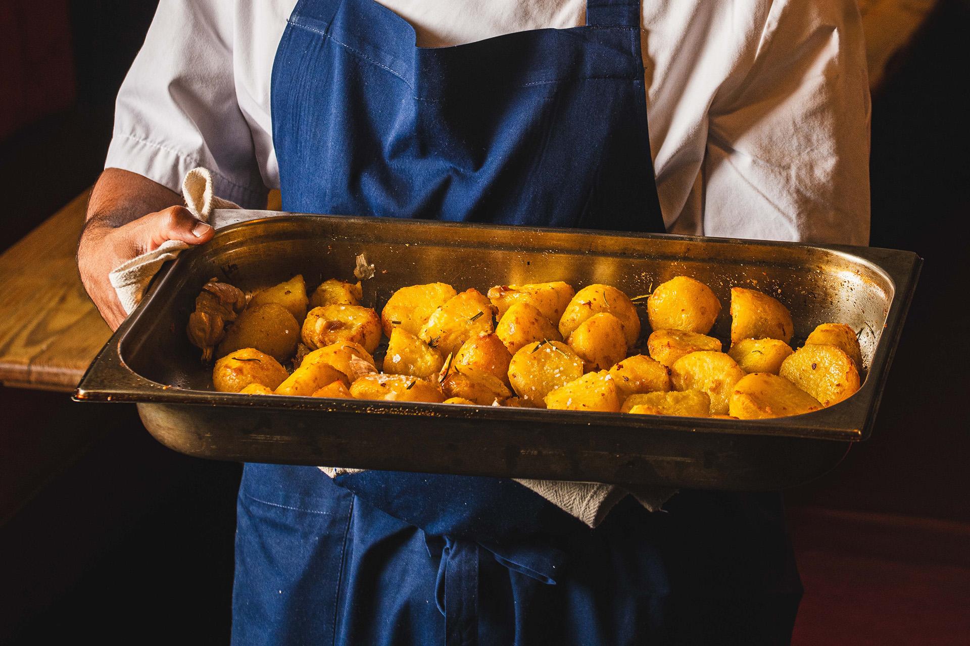 Sunday Menu at The Swan| Bar & Restaurant In Bibury, Cotswolds