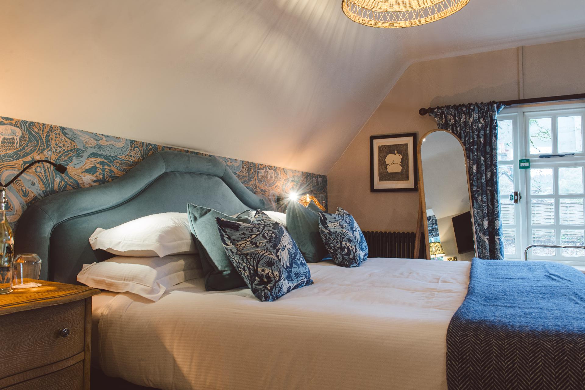 Stay at The Swan Hotel in Gloucestershire