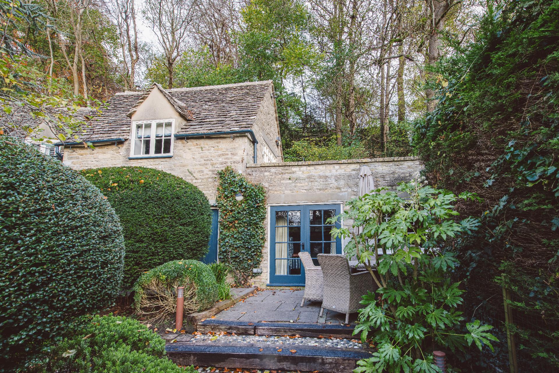 Stay at The Swan Hotel in Gloucestershire